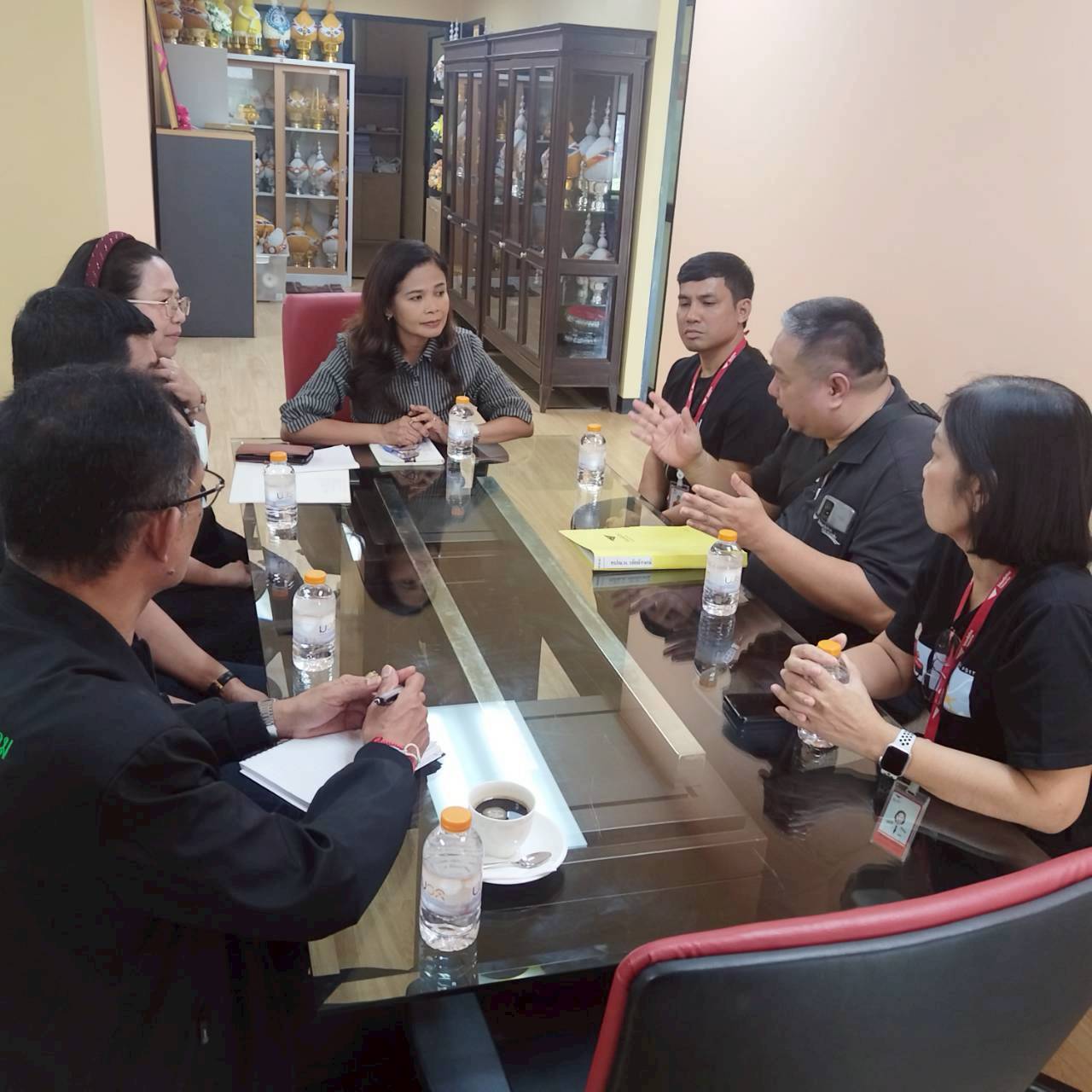 Meeting to Resolve Postal Document Delivery Issues https://dcg.wu.ac.th ...